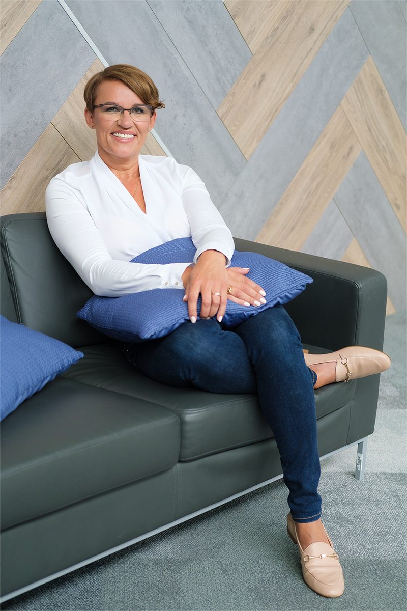 Kobiecy sukces może mieć wiele scenariuszy. Rozmowa z Ewą Wernerowicz, prezes Soonly Finance ...